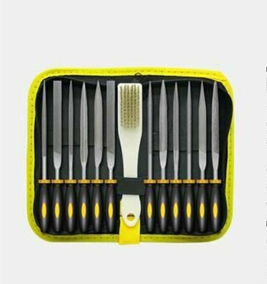 Набор напильников + металлическая щетка + пенал для хранения, 14 предметов