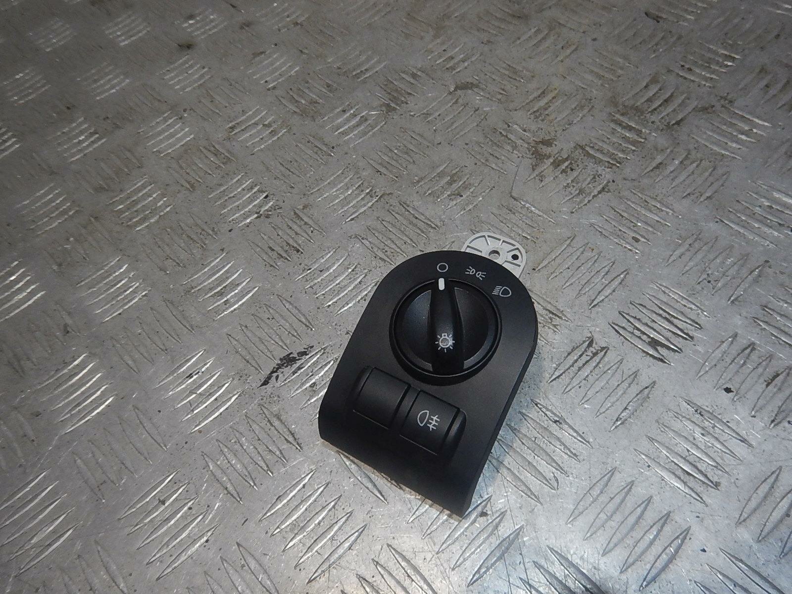 Б/У Блок управления светом, ВАЗ (VAZ)-LADA GRANTA (гранта) (11-18) LADA GRANTA (Гранта) (11-18) Без видимых повреждений....