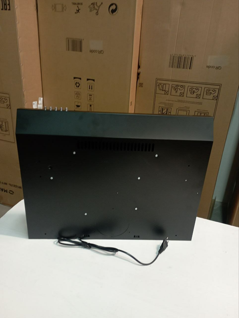 Кухонная вытяжка MAUNFELD MF 60 черный