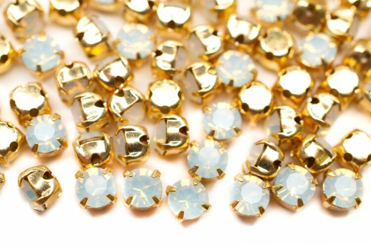 Шатоны Preciosa Maxima 4мм в оправе, цвет white opal DF/gold, 63-041, 10шт