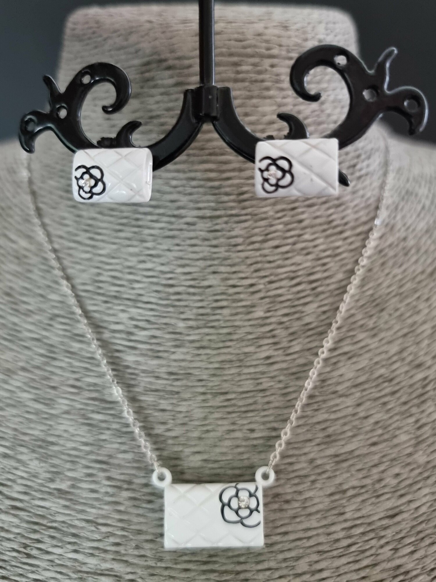 Комплект бижутерии, эмаль