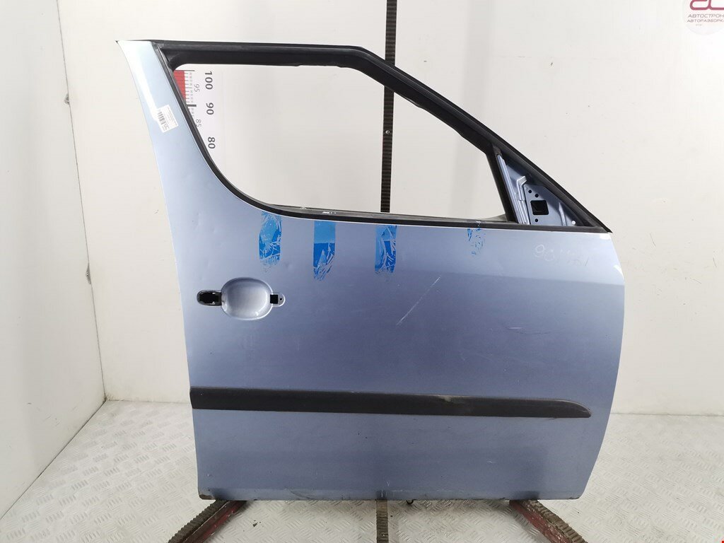 Дверь передняя правая Skoda Roomster (5J) 5J7831056 арт. 961461