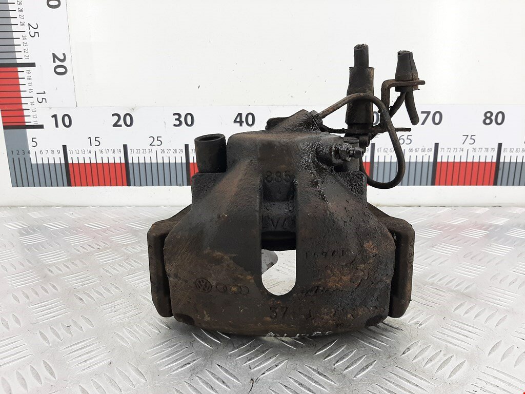 Суппорт передний правый Volkswagen Passat 5 GP 8E0615124A арт. 1811594