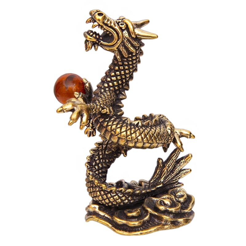 Статуэтка с натуральным янтарем Дракон с шаром талисман 5 х 3 см