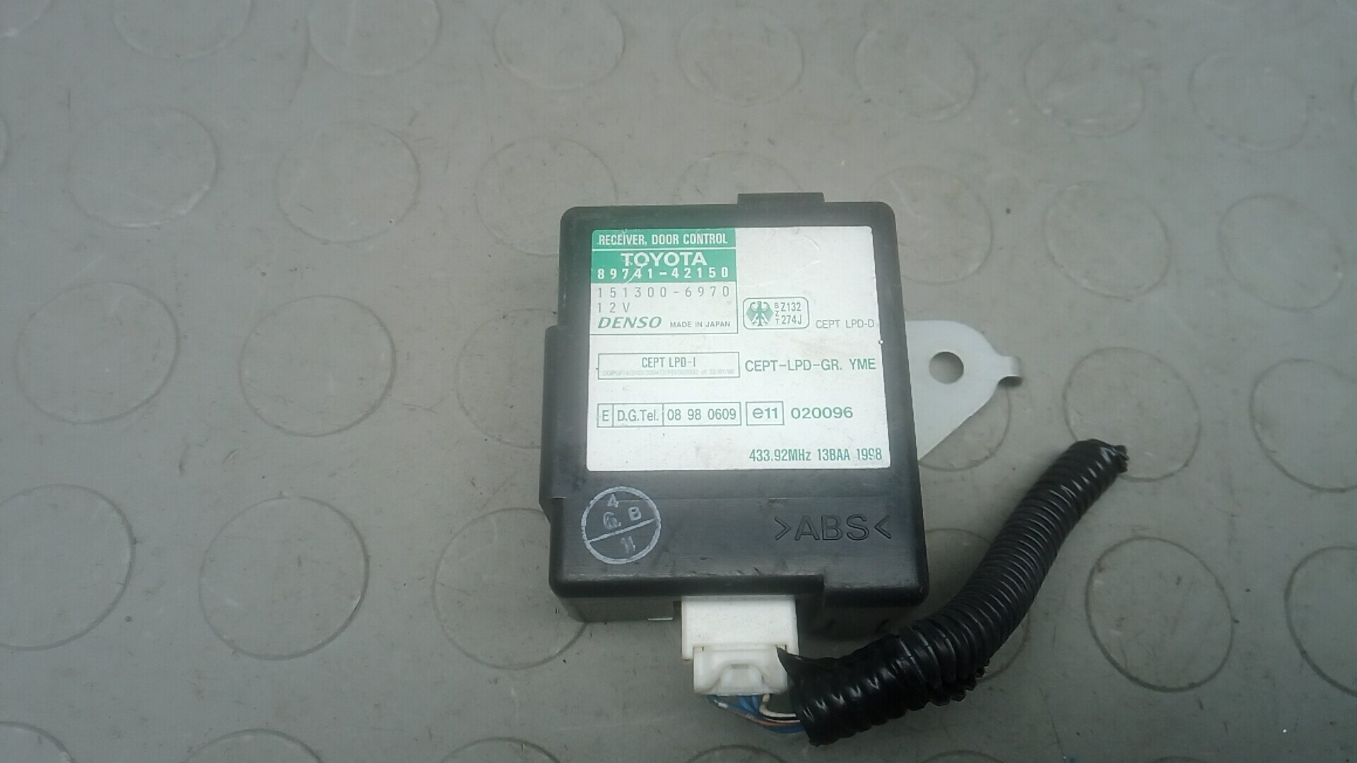 Блок управления центральным замком TOYOTA RAV 4 XA20, Номер 8974142150, 1513006970
