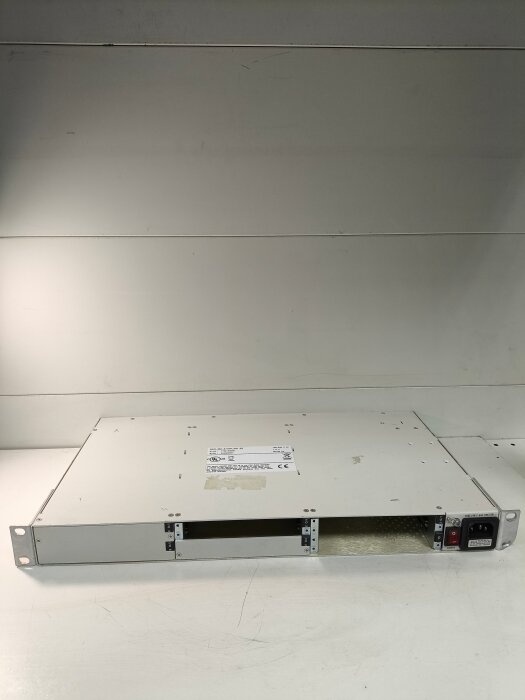 RAD-DXC-10A-3-UTP-AC 7700130000 белый