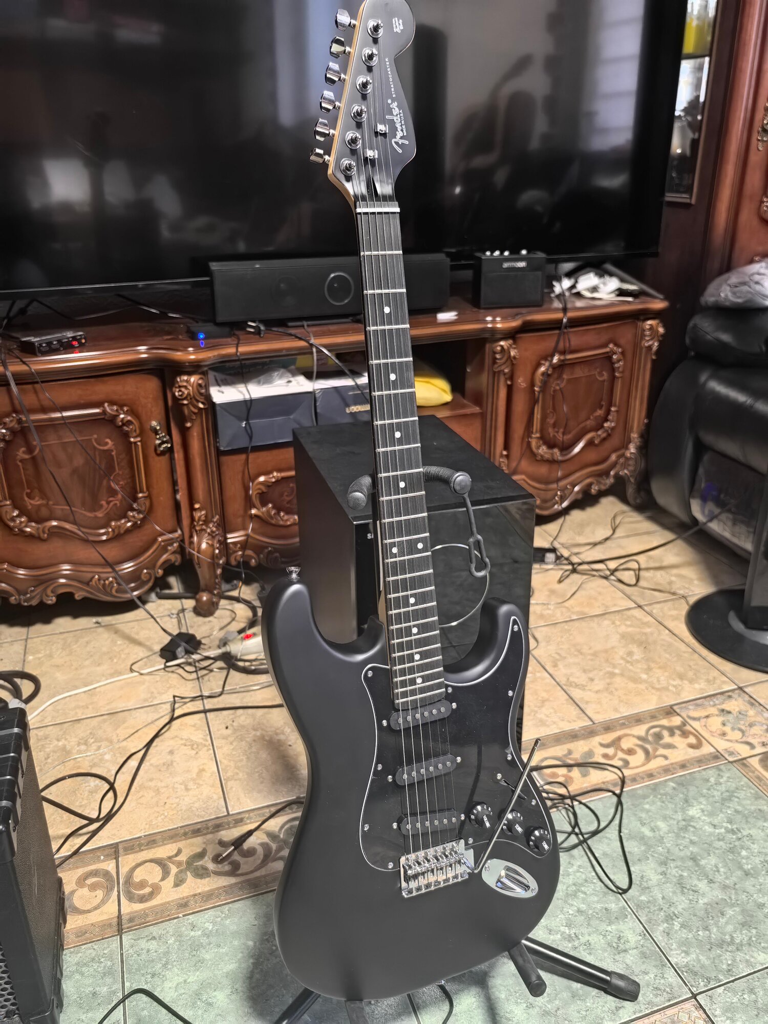 8в1 комплект Fende Stratocaster электрогитара. Профессиональная электрогитара+ комплект