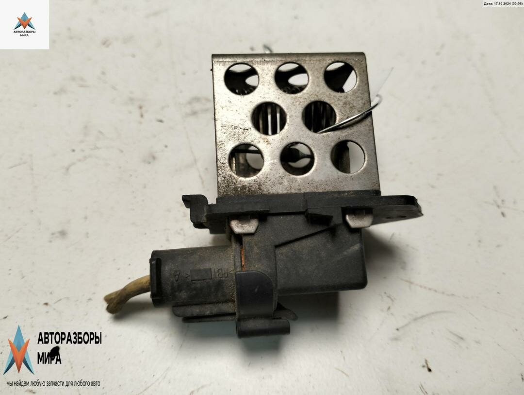 Блок управления вентилятором (реле) Renault Scenic рест. 2001 8200045082