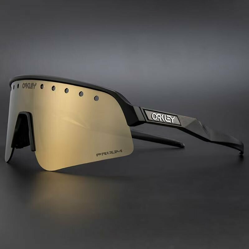 Солнцезащитные очки Oakley