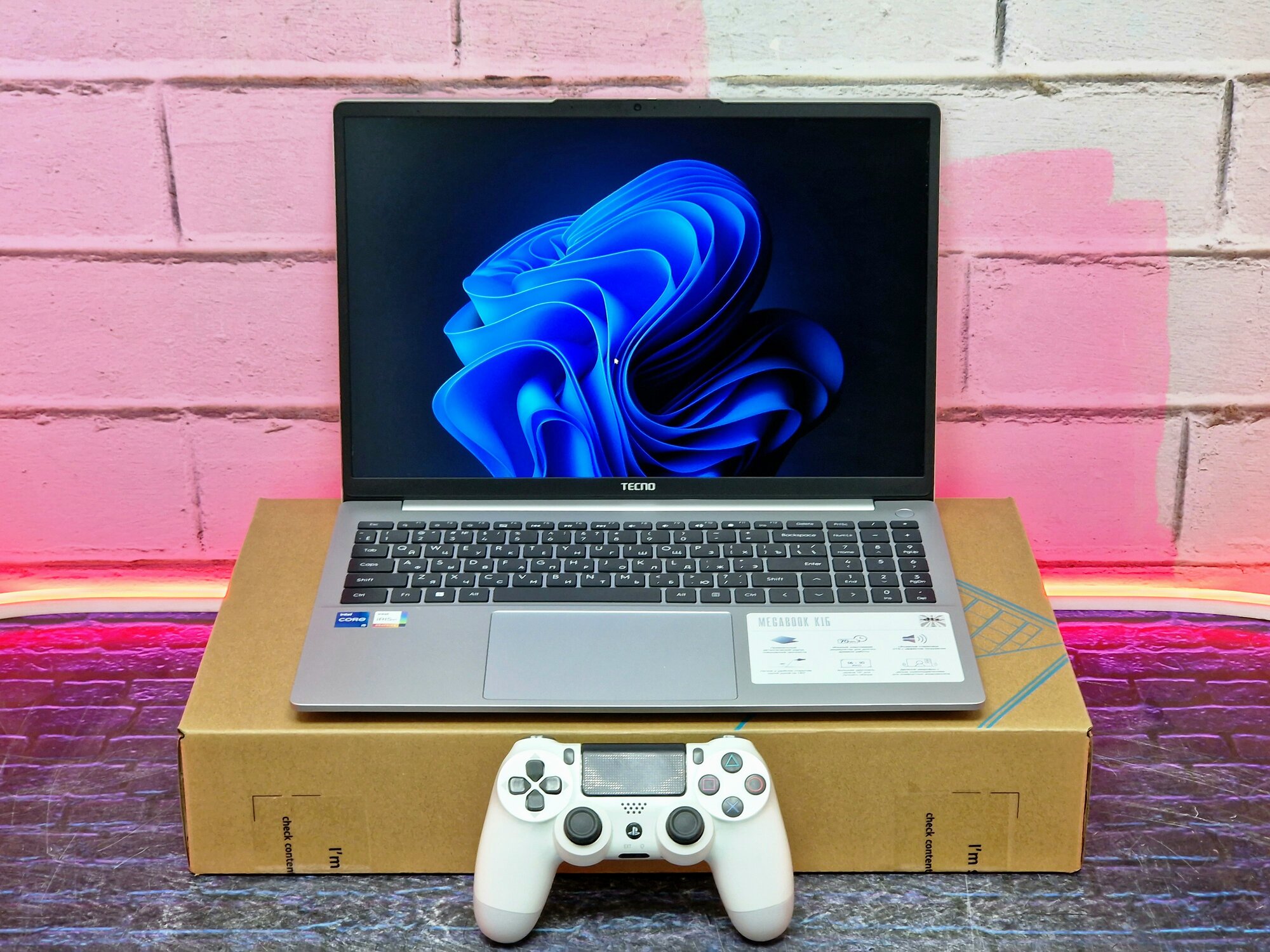 16" Ноутбук TECNO MegaBook K16AS, IPS FHD+, Core i5 1235U, 16 ГБ, SSD 512 ГБ, Intel Iris Xe, Win11Home, серебристый