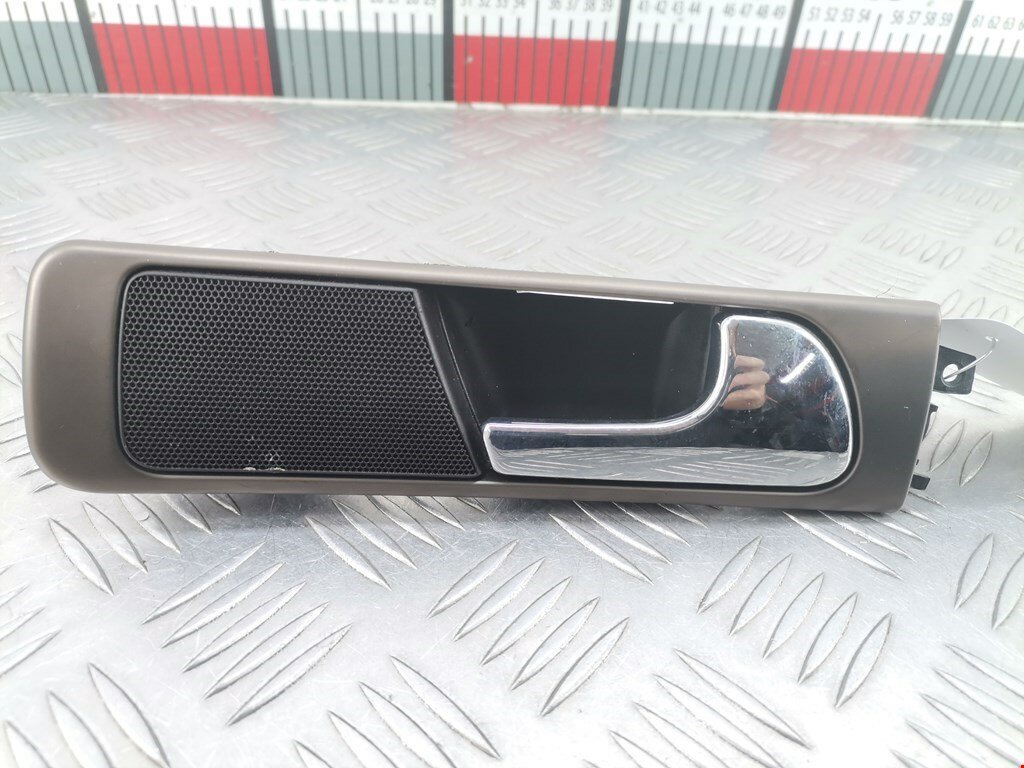 Ручка двери внутренняя задняя правая Audi A6 C5 4B0839020 арт. 1930817