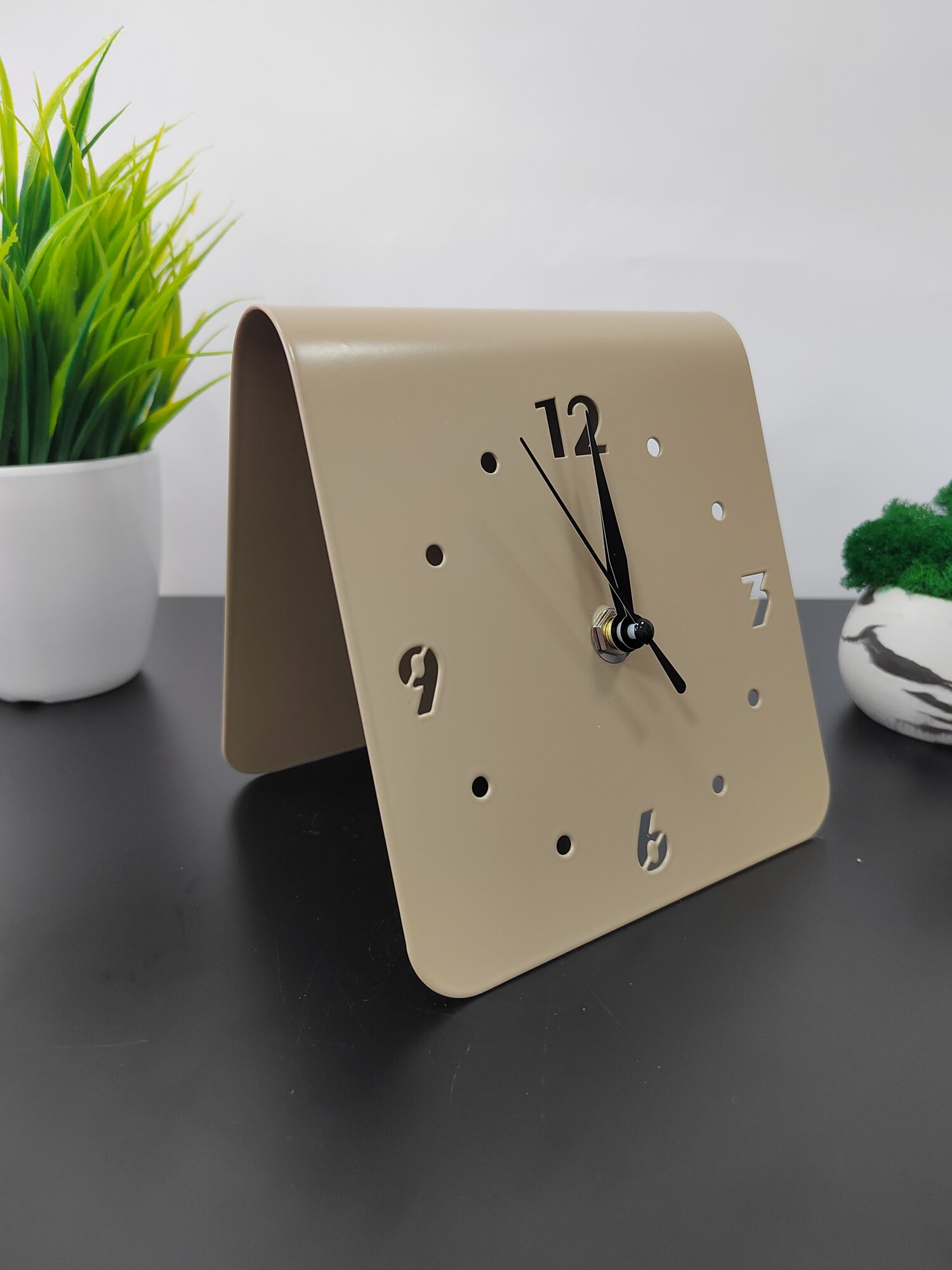 Часы настольные супер новинка! из металла, открытая стрелка, "Классика" Рубин , батарейка АА входит в комплект 1314-002