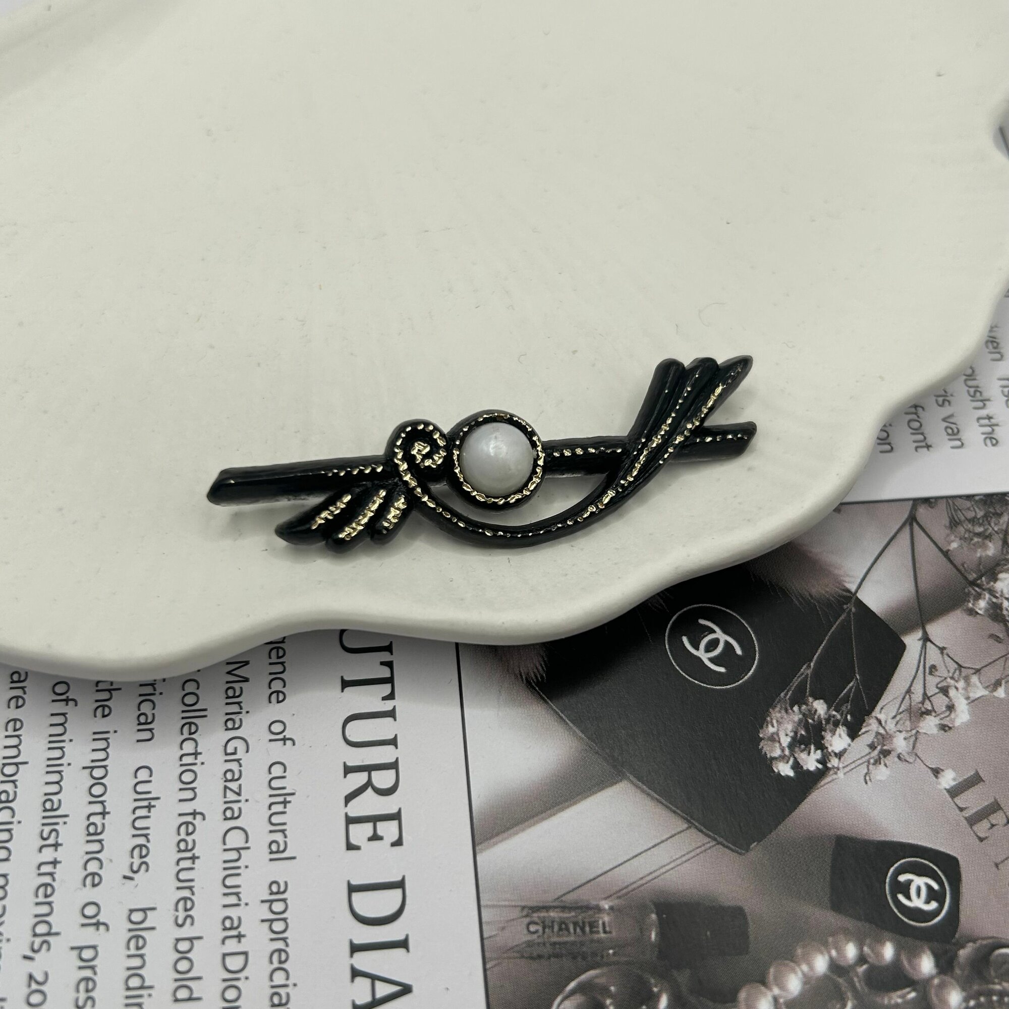 Советская винтажная пластиковая брошь, имитация жемчуга