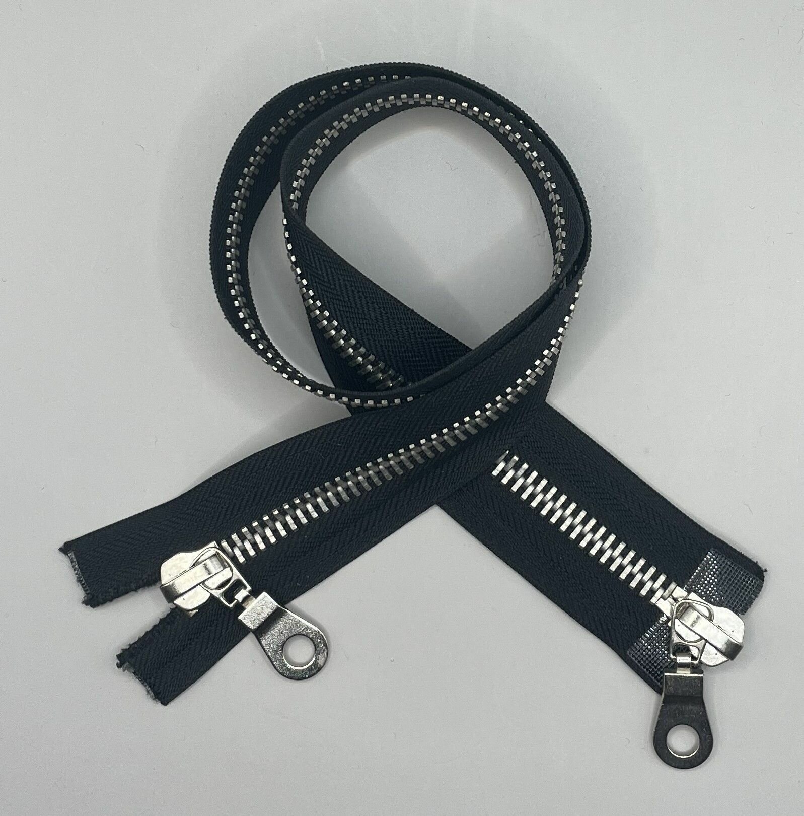 Молния металл,70см, тип 8, черный, зубья никель,2 замка.1шт.