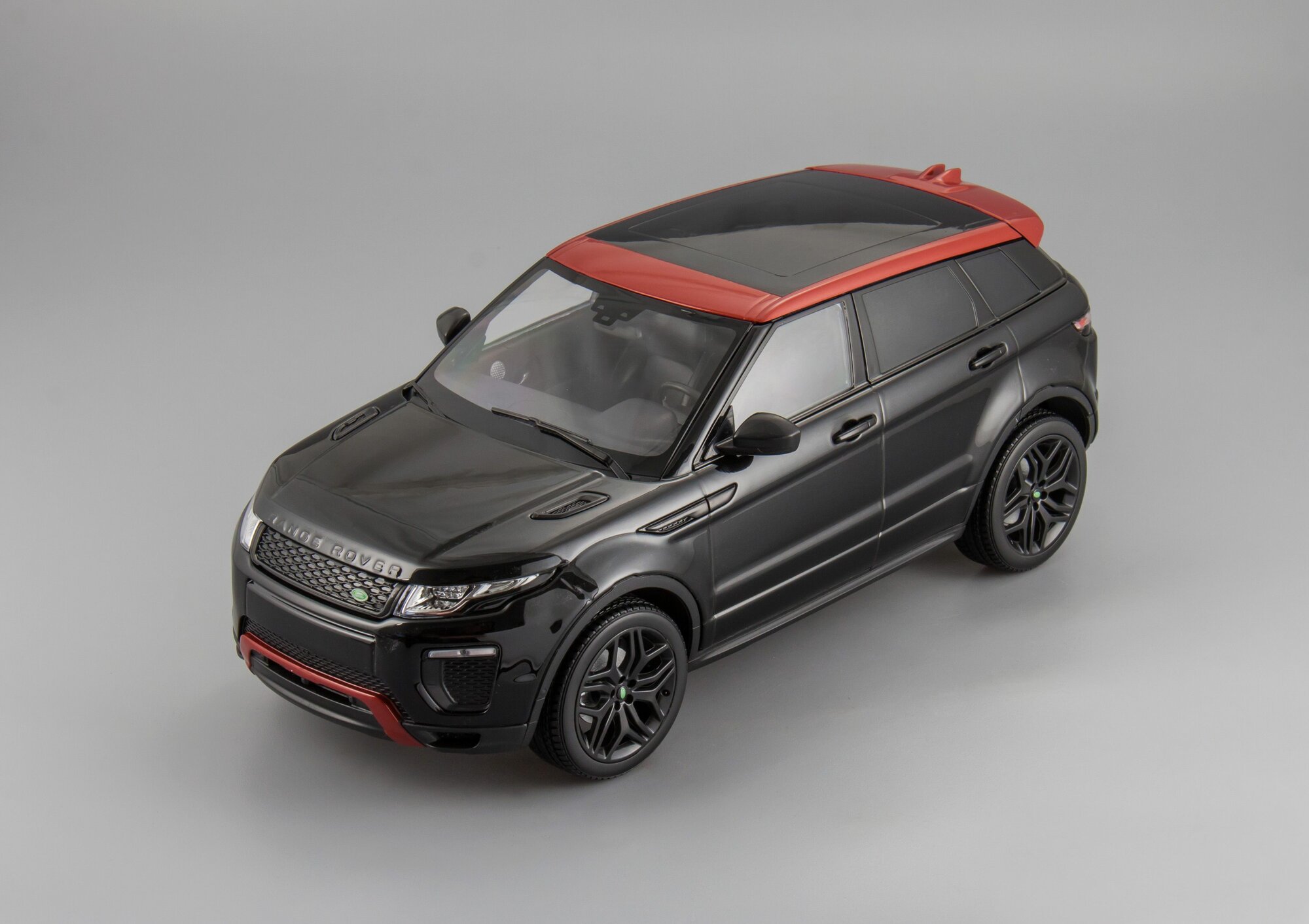 1:18 Range Rover Evoque HSE Dynamic Lux, Коллекционная масштабная модель от Kyosho