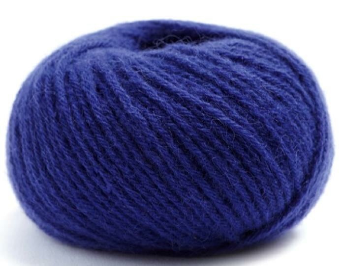 Bergamo /Бергамо/ пряжа Lamana (75% шерсть мериноса сверхтонкая, 25% бэби альпака), 25г/65м (31, pflaume (слива), фиолетовый)