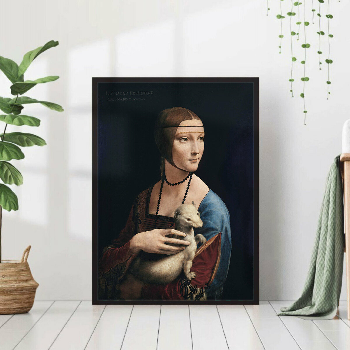 Постер " Дама с горностаем репродукция" 40x50 в черной рамке для интерьера на стену