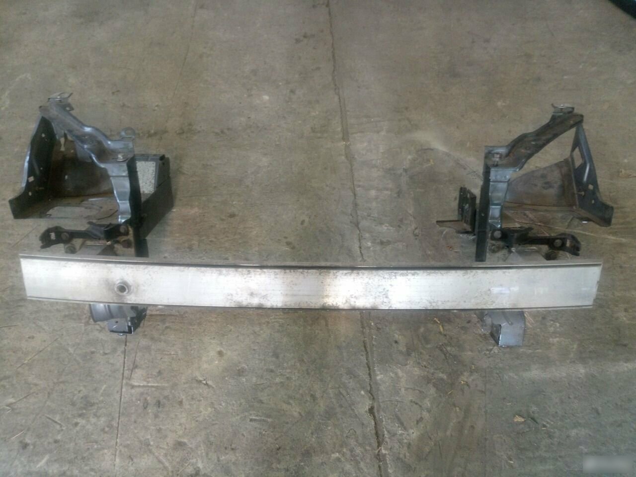 Усилитель бампера Ситроен с4 Citroen C4 7106C5