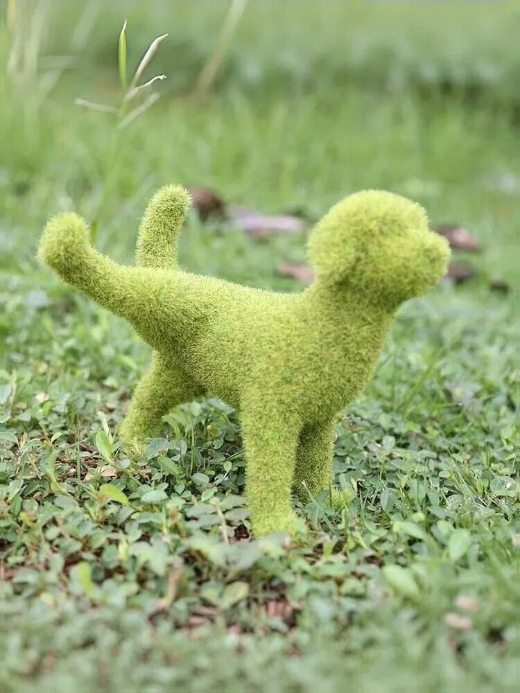 Наружный садовый газон Искусственный зеленый плюшевый щенок, мочащийся украшение