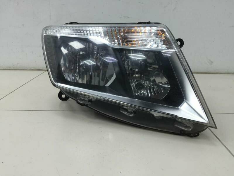Фара правая Nissan Terrano D10 2014 кат.номер: 260108743R 2601000Q1F