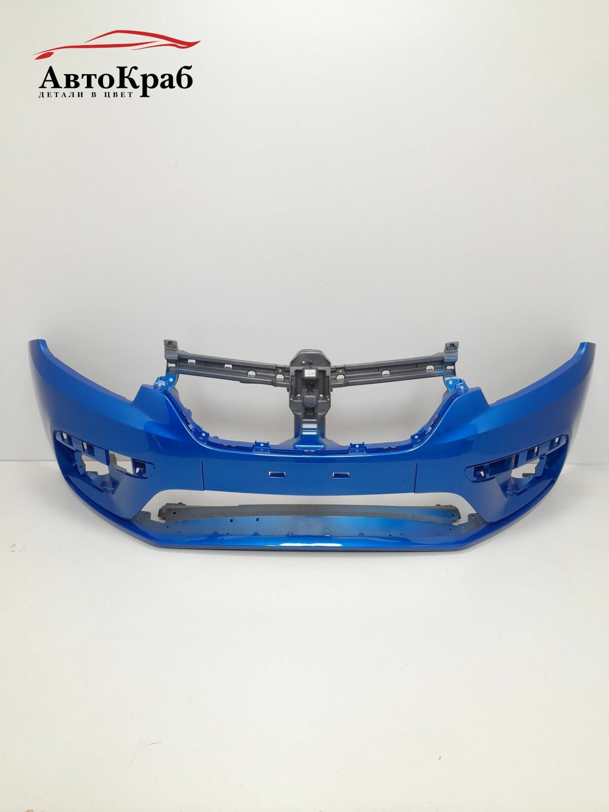 Бампер передний в цвет для Рено Логан 2 рестайлинг 2018 - 2022 г. RPL - светло синий