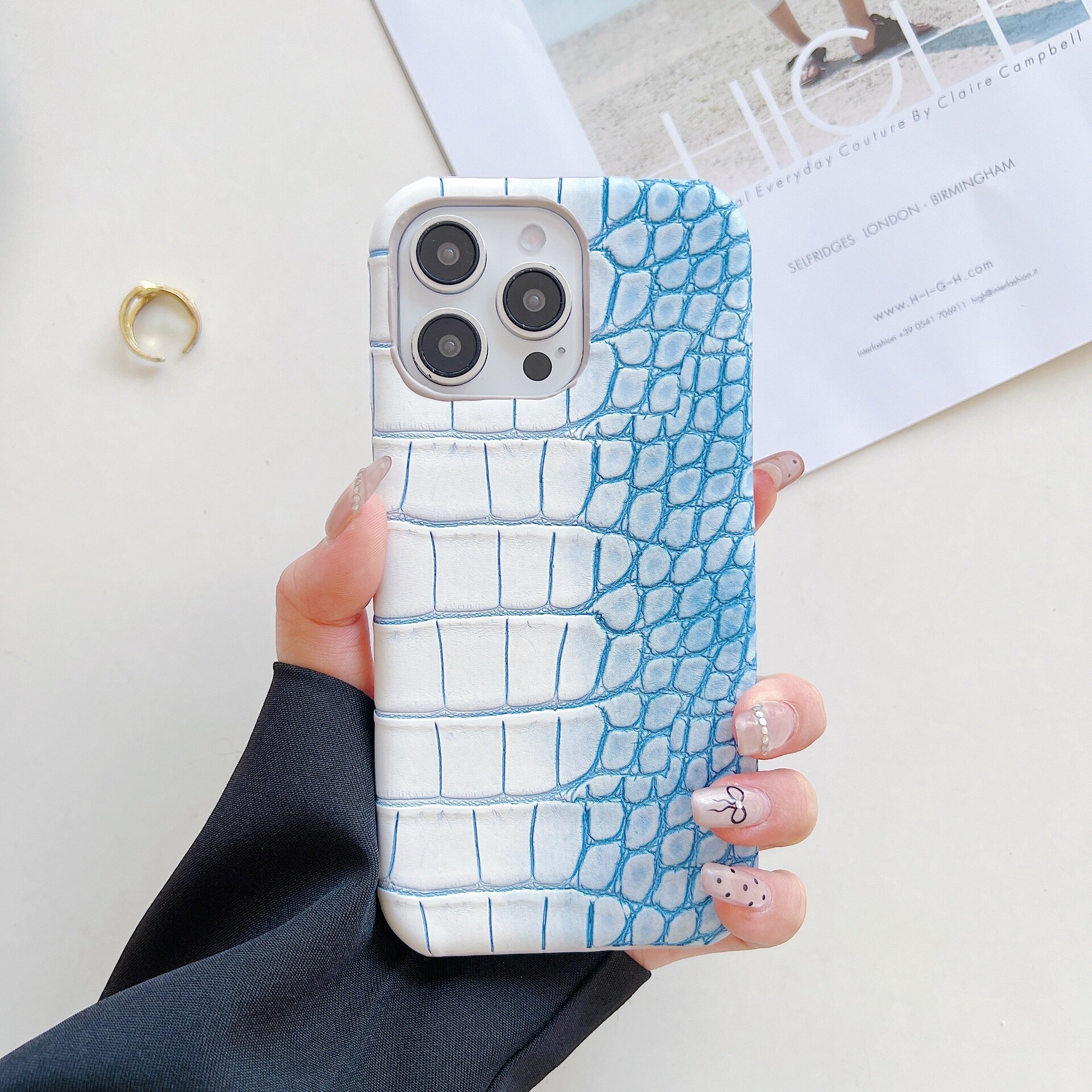 Чехол "Гималайская крокодиловая кожа", для iPhone 13, отвод тепла, небесно-голубой
