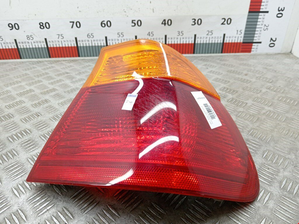 Фонарь задний правый BMW 3-Series (E46) 63218364922 арт. 2243930