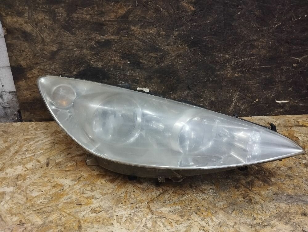 Фара правая Peugeot 308 Б/У с пробегом