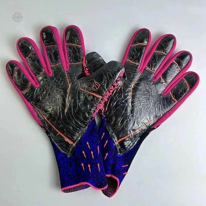 Вратарские перчатки для футбола с латексной ладонью легкие, гибкие и комфортные для точного контроля мяча