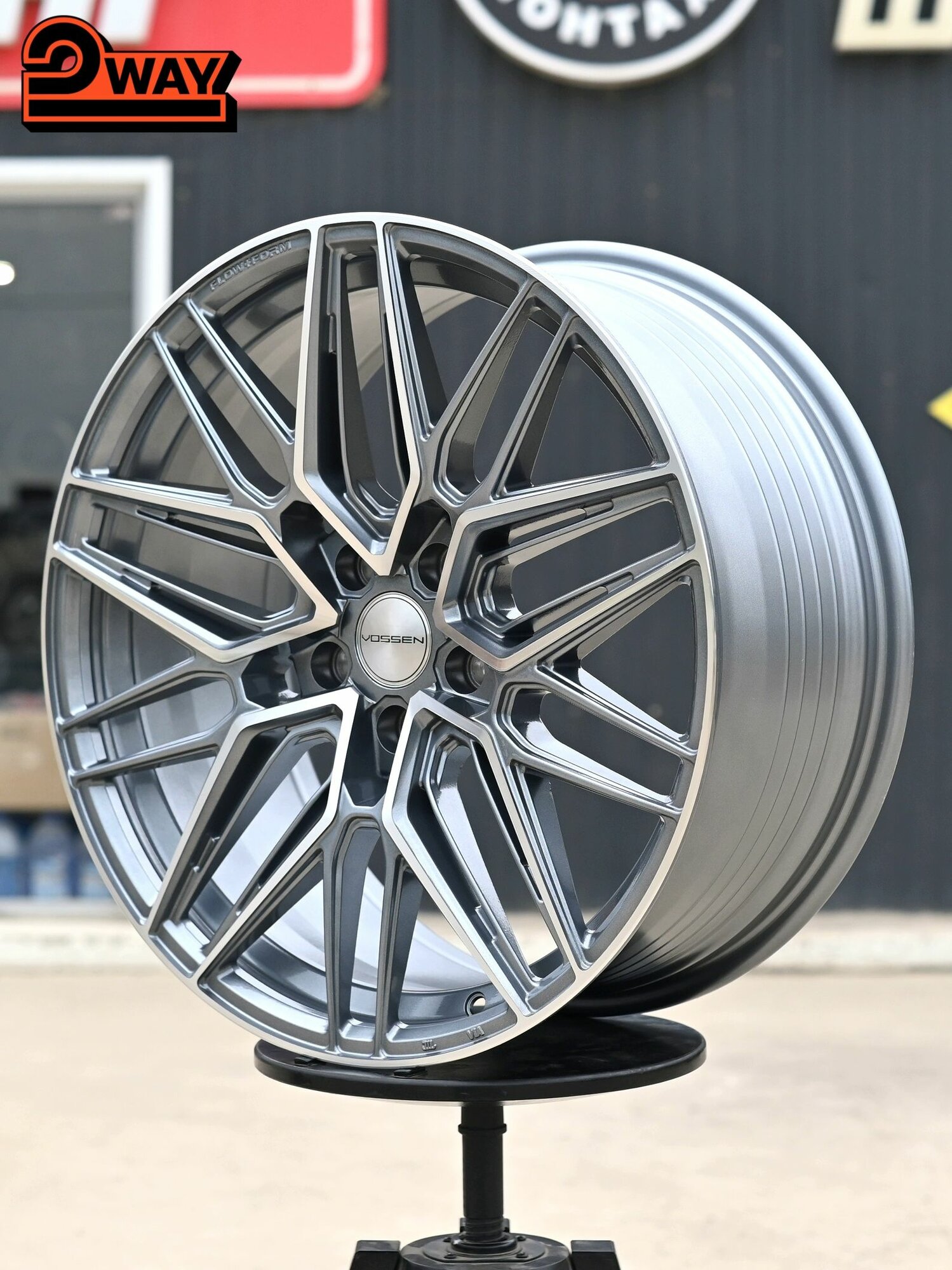 Диск Taigiro Vossen HF7, R19, легкий сплав, 8,5 J, ET35, графит с фрезеровкой