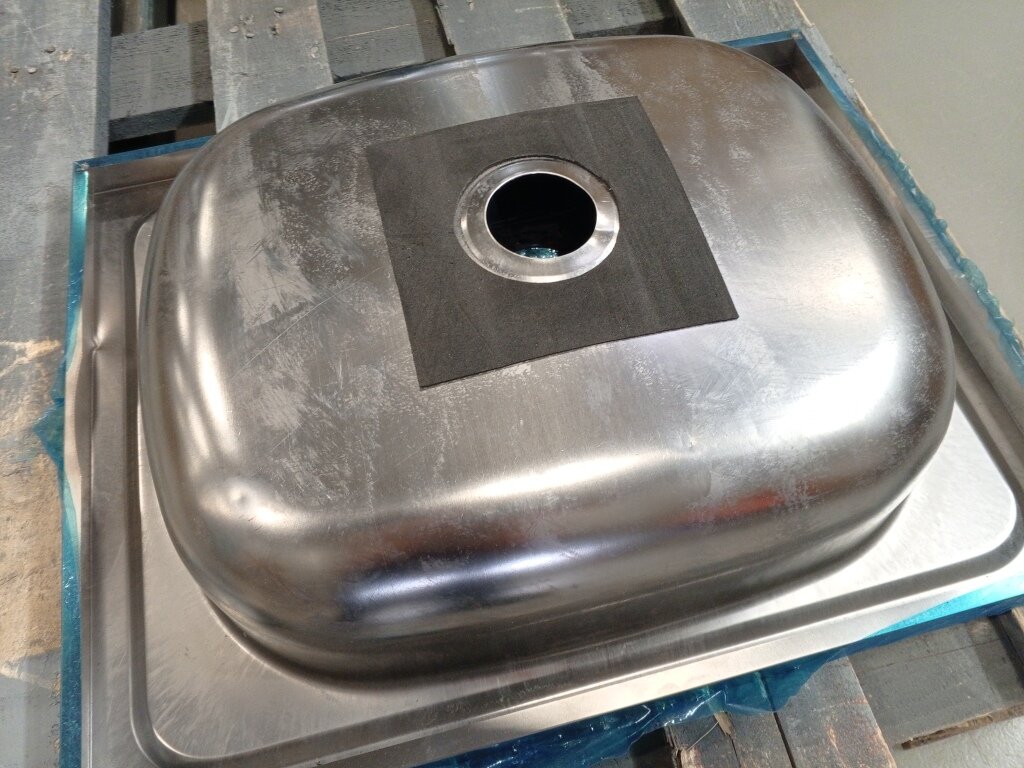 Умывальник чистюля бак полимерное покр. с ЭВН+мойка нерж. медь (1450281)