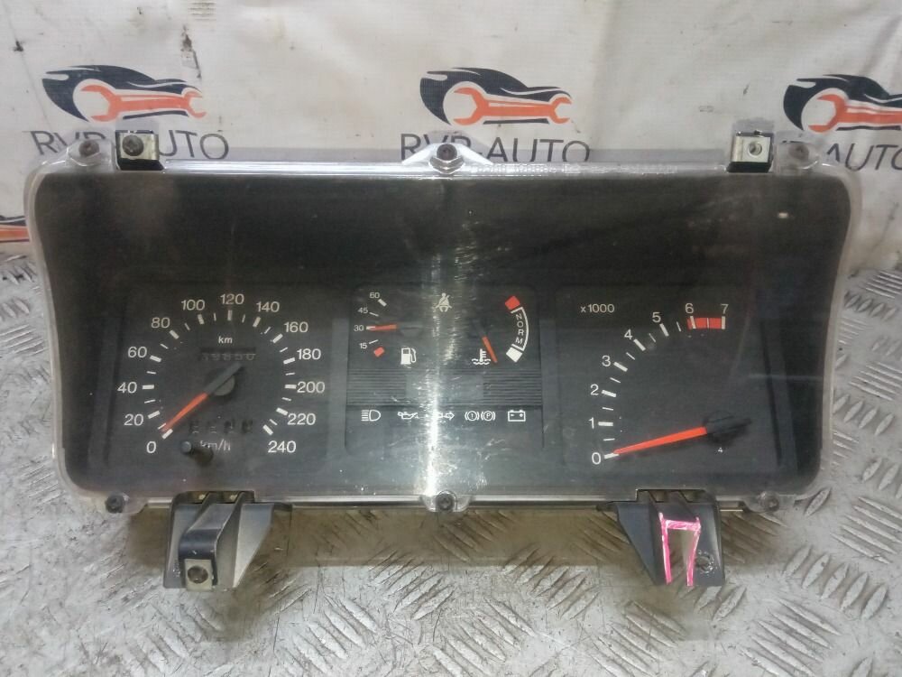 Панель приборов Ford Sierra 1.6 1982—1989 87BB10841CA