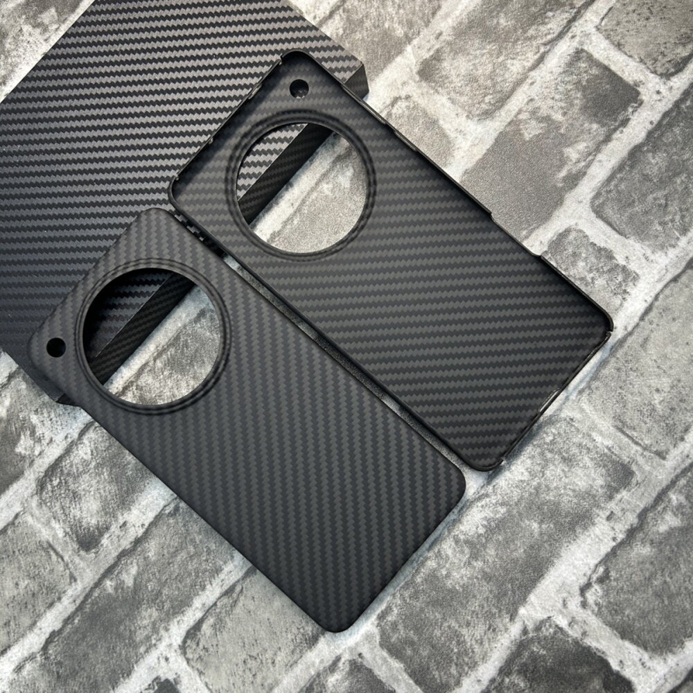 Карбоновый чехол Carbon Shield для OPPO Find X8 Ultra 1500D