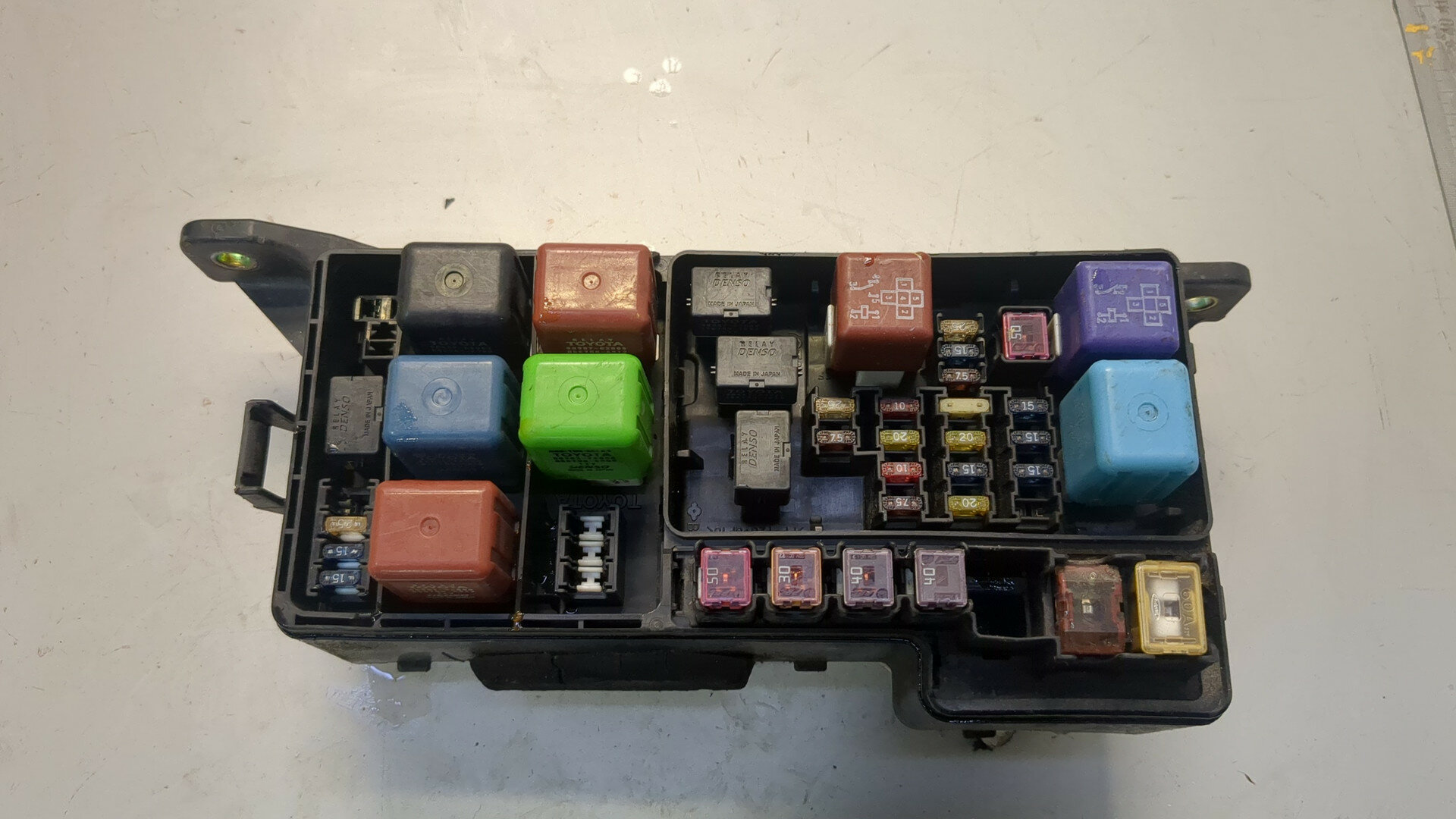 Блок предохранителей Lexus RX Б/У