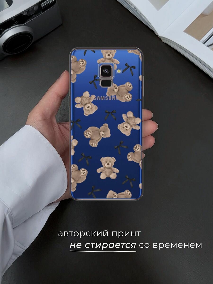 Чехол на Samsung Galaxy A8 2018 / Самсунг Галакси А8 2018 с принтом "Плюшовые мишки 2", прозрачный — фото 1