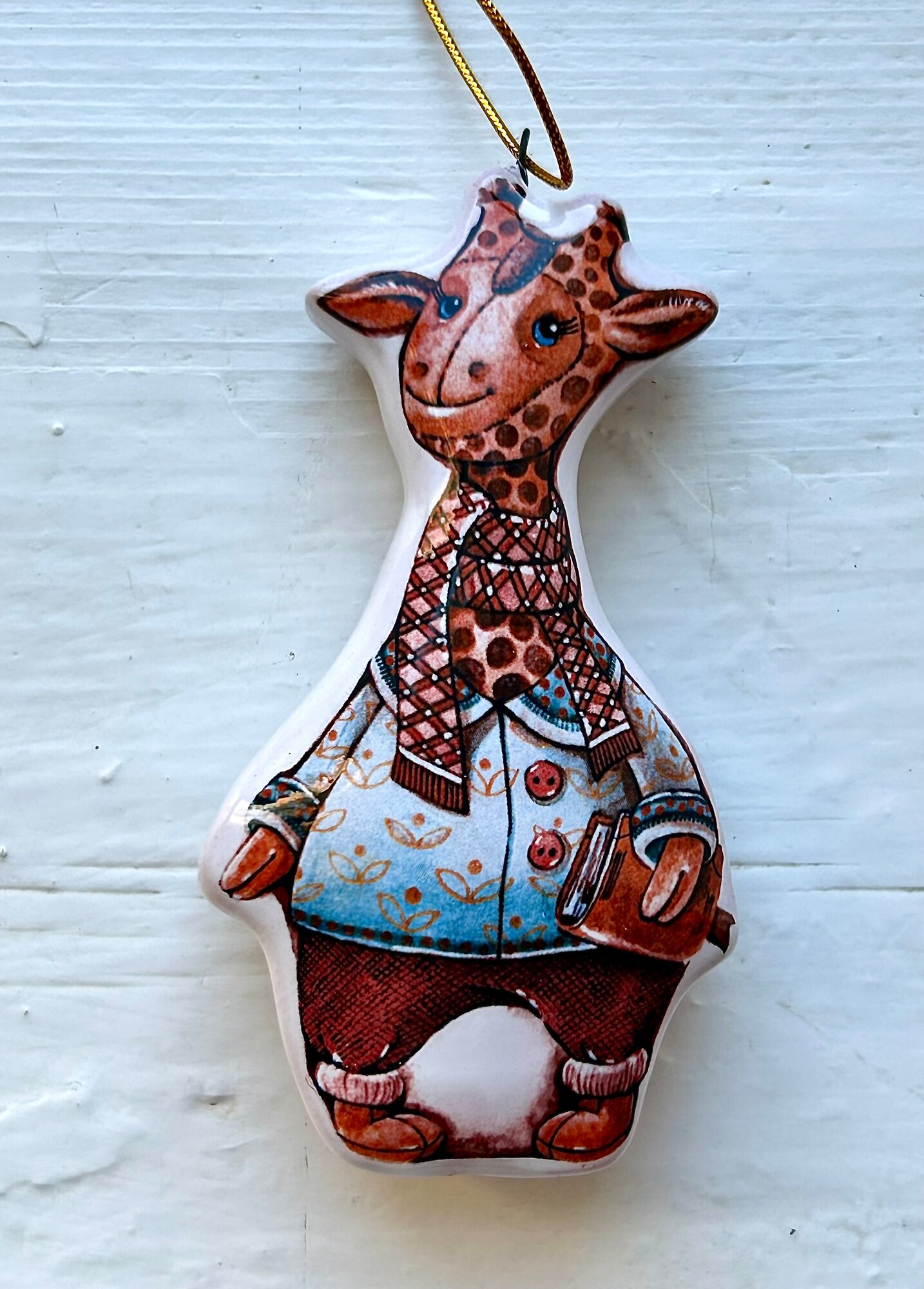 Елочная игрушка Плюшевый жираф. Майолика. Керамика. Размер 8,5х5,5 см.