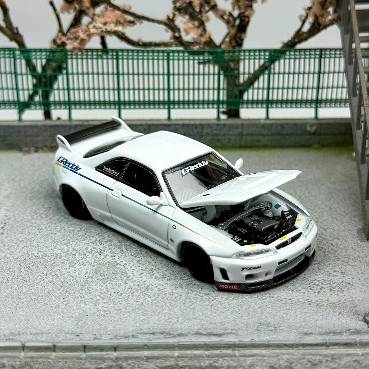 Kaido House MINIGT 1:64 Nissan GTR R33 113# Модель автомобильного сплава