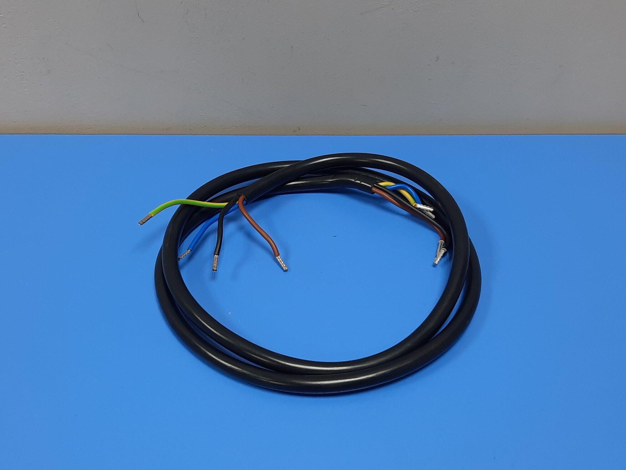 Провод (соединительный) питания для плиты ПВС 4х2,5, 1,5м.