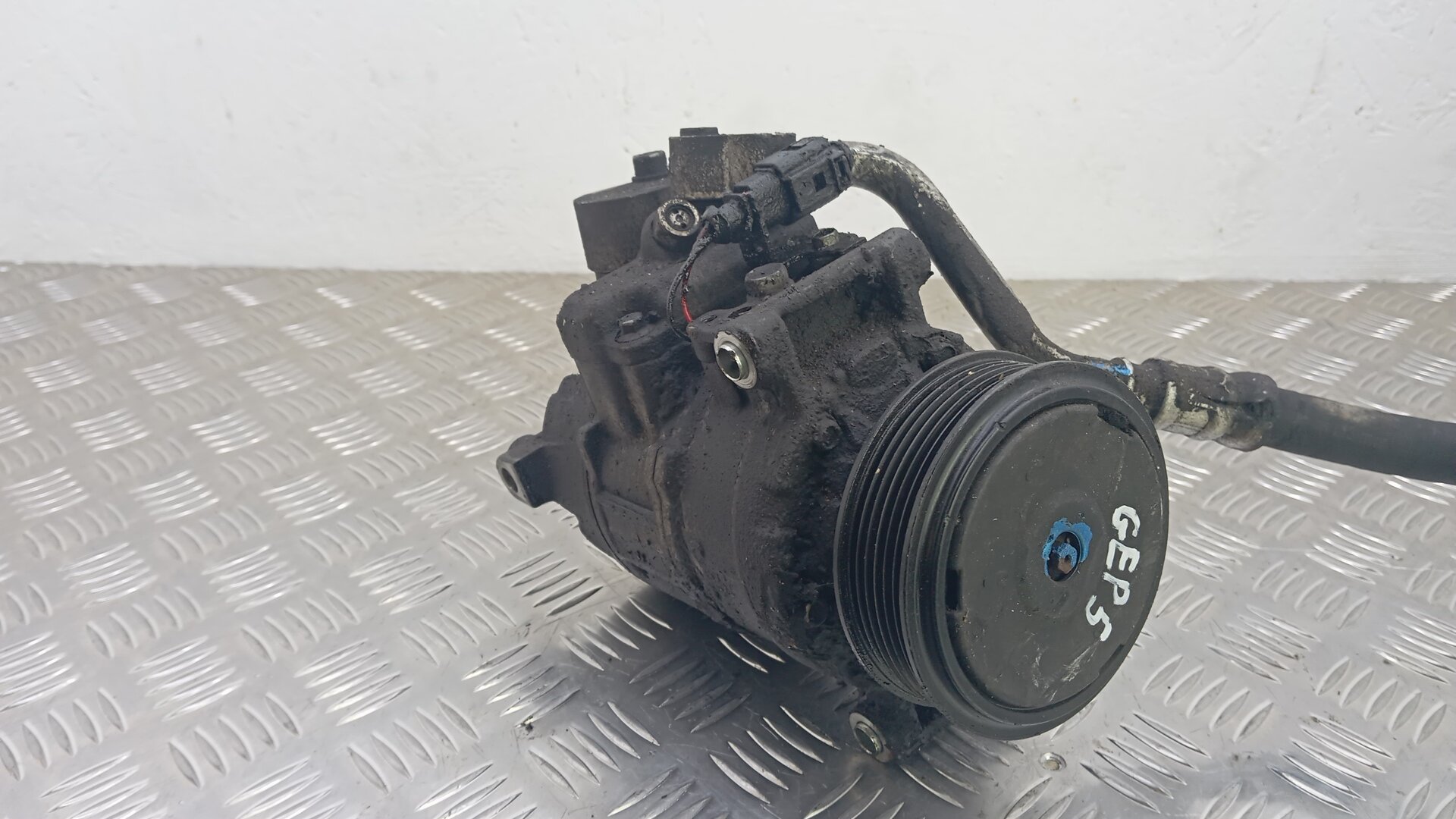 Компрессор кондиционера дизельный AUDI A6 C6, Номер 4F0260805S