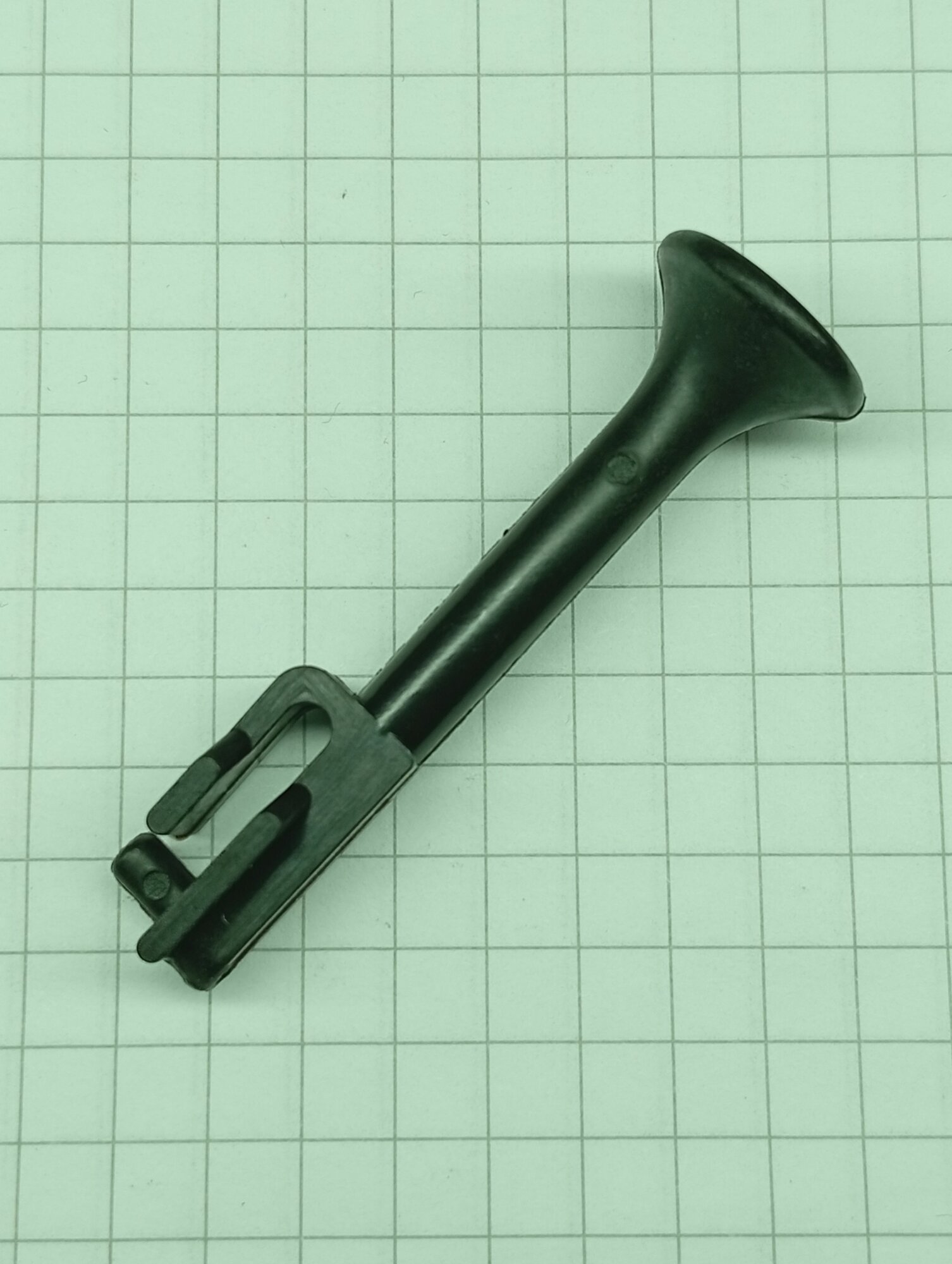 Рычаг воздушной заслонки карбюратора бензопилы CHAMPION 125Т / YD2500-24111