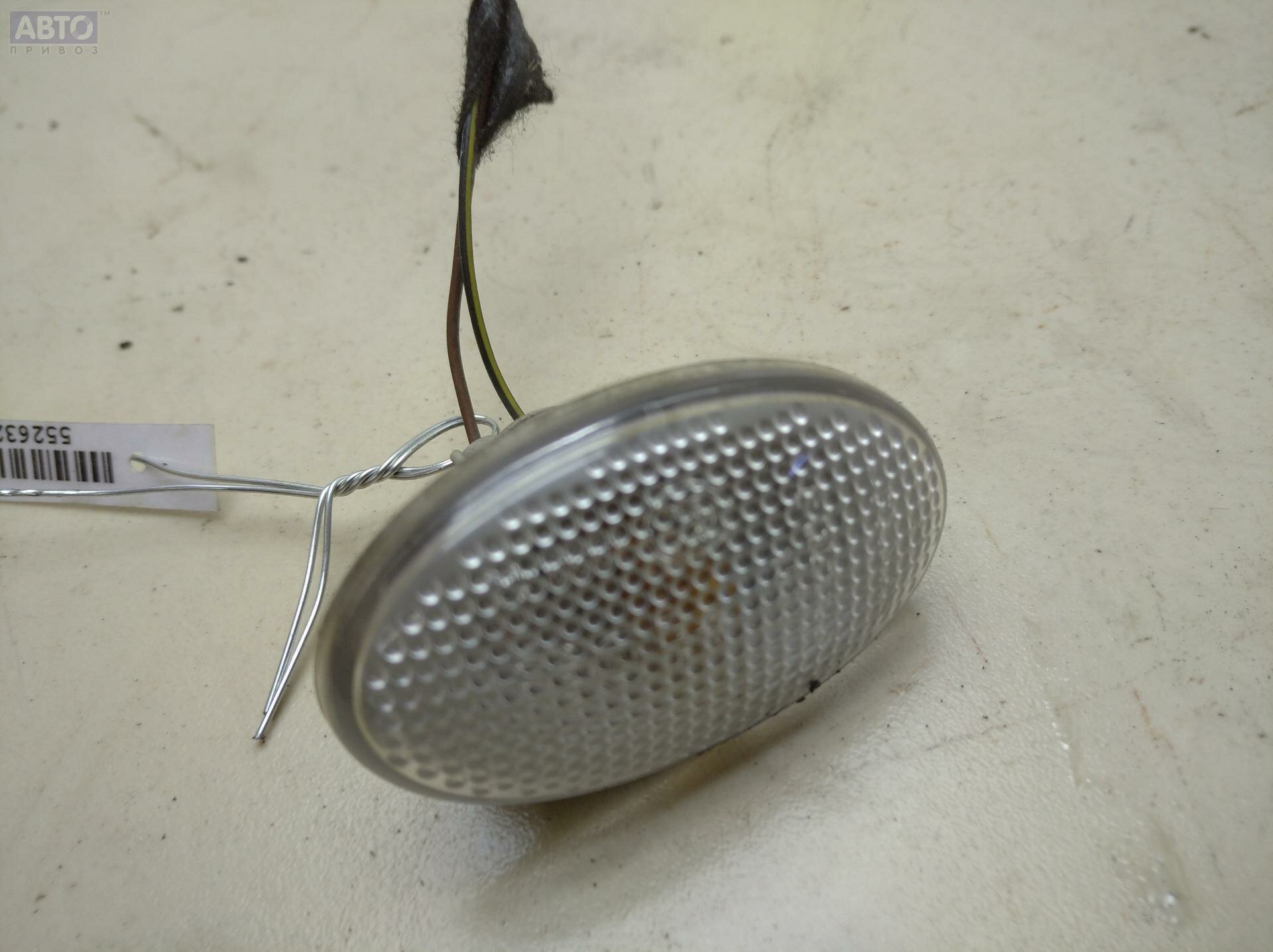 Повторитель поворота левый Mercedes Vito-2 / Viano W639 (2003-2014)