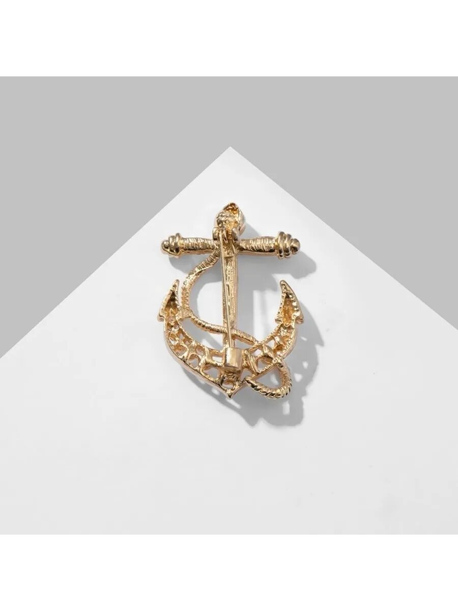 Брошь, пластик, стразы