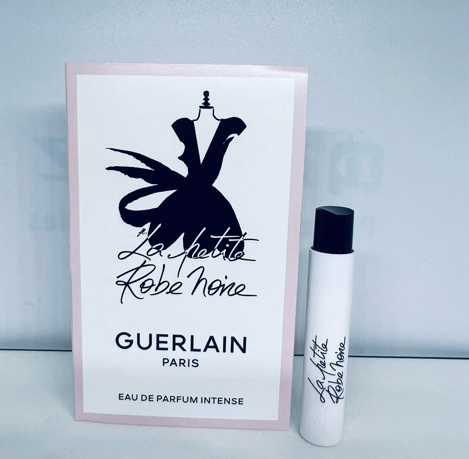 Guerlain La Petite Robe Noire Intense 1 мл парфюмерная вода для женщин