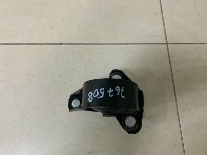 Опора двигателя задняя Toyota Corolla E100 1991-1996 кат.номер: 1237164210