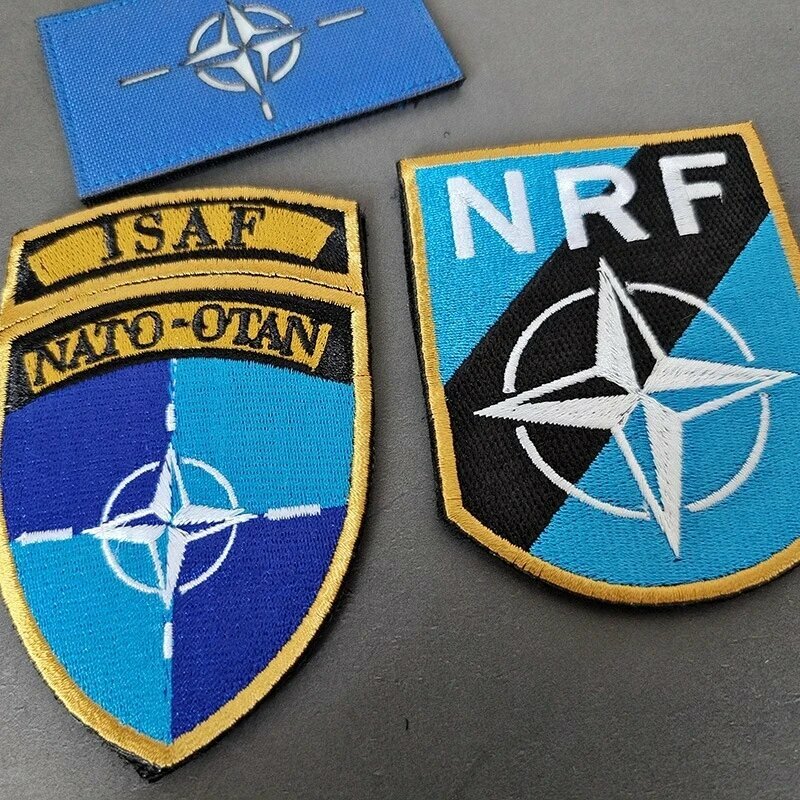 Нашивка ISAF NATO-OTAN, красный, цвет 1 — фото 1