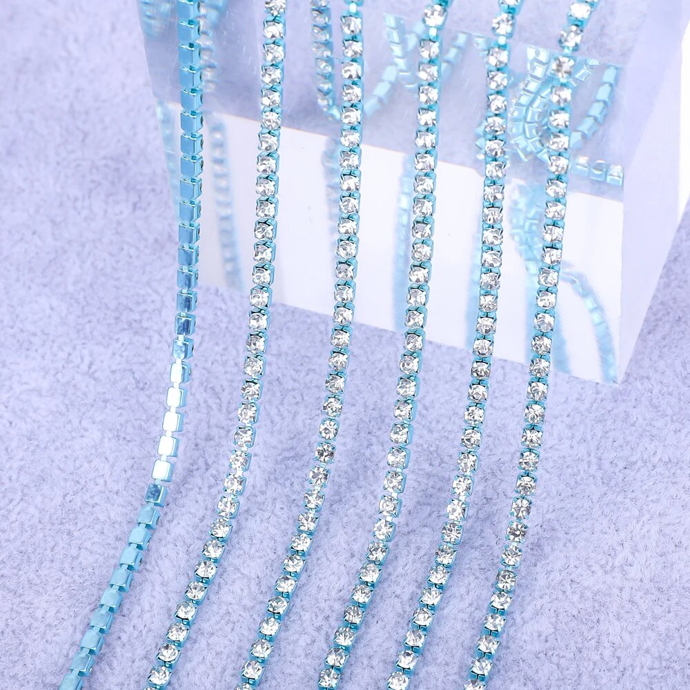 Хрустальные стразы для декорирования, 5 ярдов