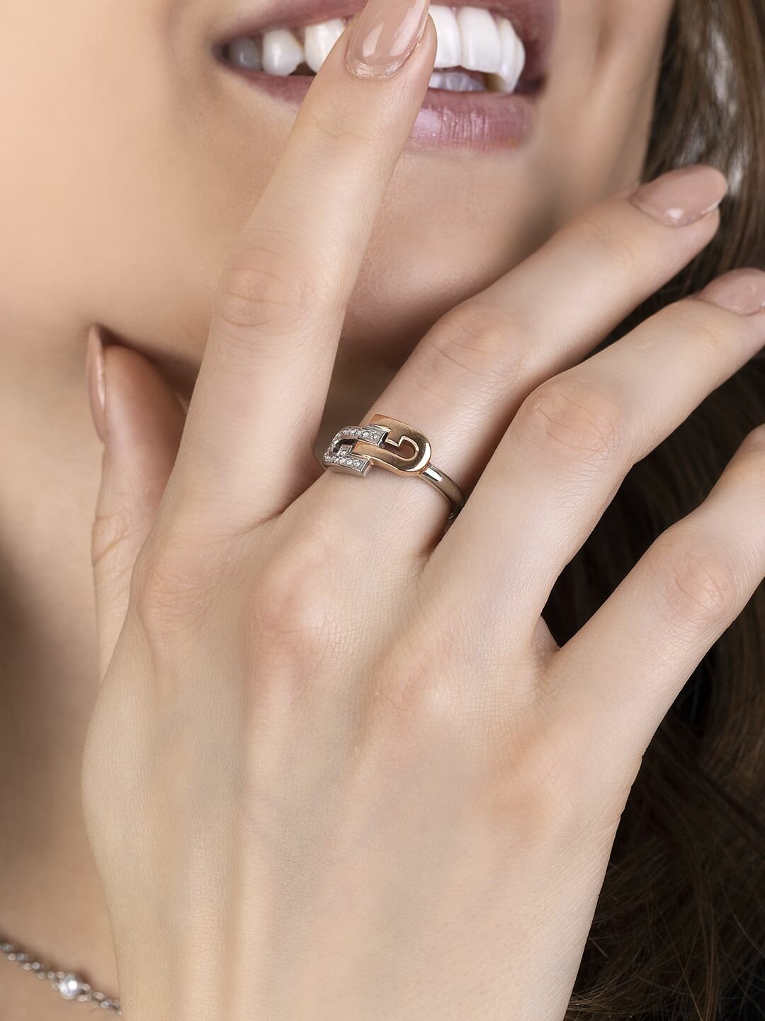 Кольцо, кристалл