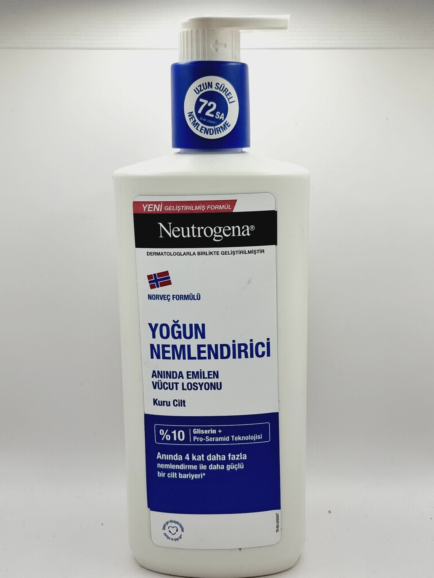 NEUTROGENA Увлажняющий 72 часа лосьон для тела парфюмированный для чувствительной кожи, 400 мл (Франция)
