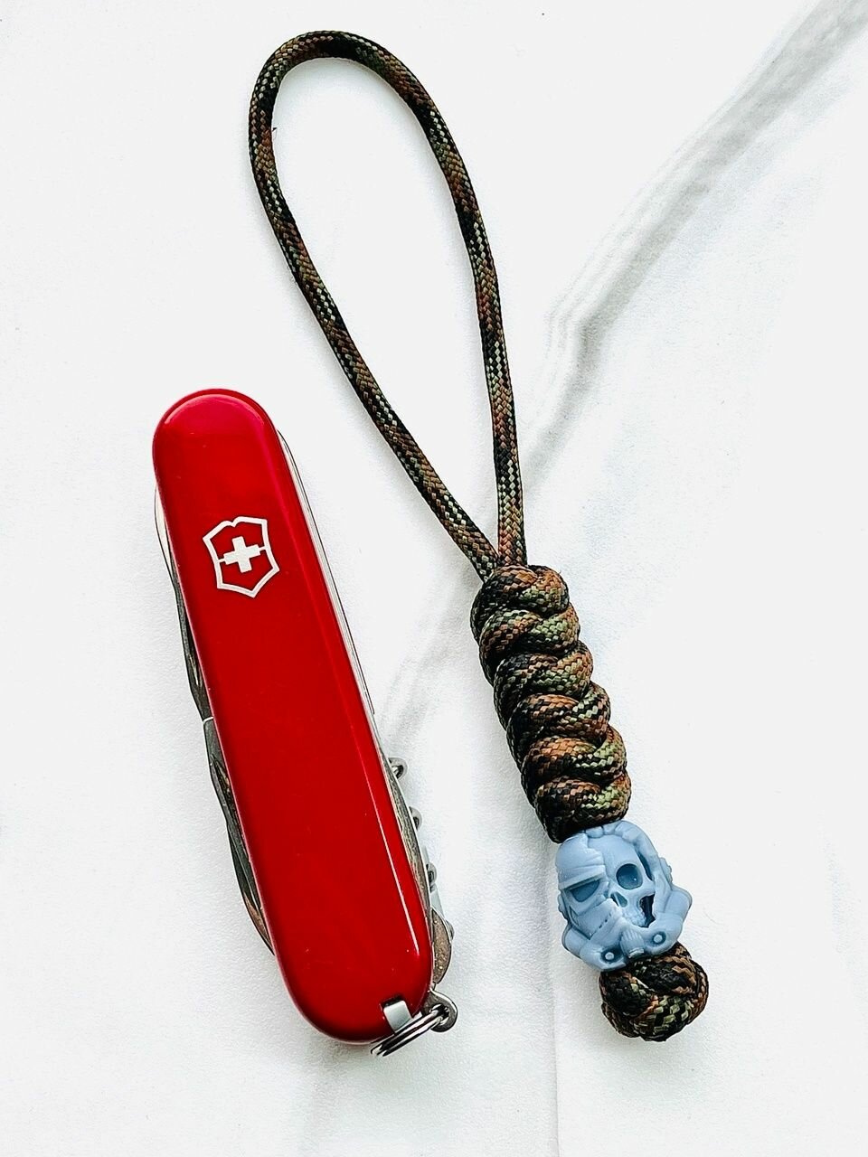 Темляк для ножа из паракорда с пластиковой бусиной "Пехотинец Империи"