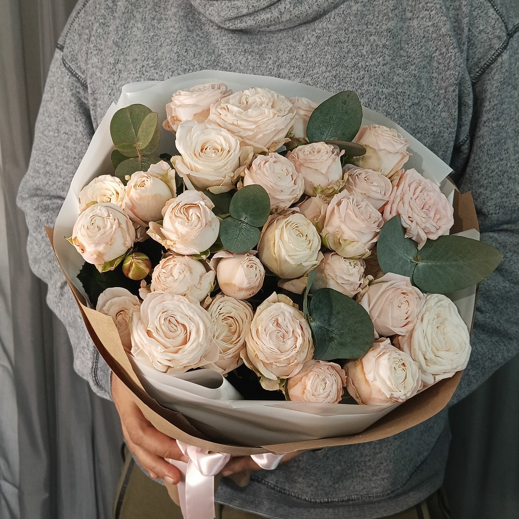 Кустовые пионовидные розы